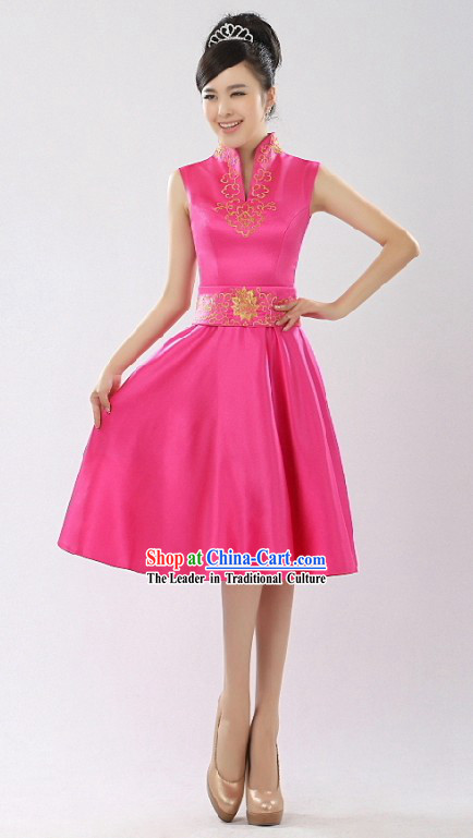 Traditional Chinese Hotel Greeter Uniform and Bridesmaid Costumes